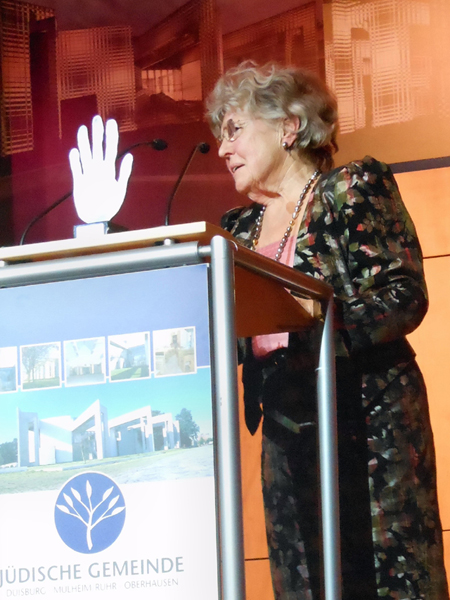 Helga Maria Poll erhielt Auszeichnung für bürgerschaftliches Engagement ...